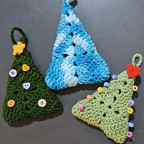 Ravelry: Christmas Tree Pouch Ornament pattern by Crochet Musings