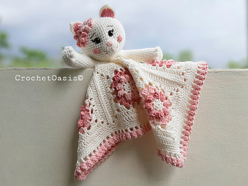 Ravelry: Katy Cat Lovey pattern by Crochet Oasis