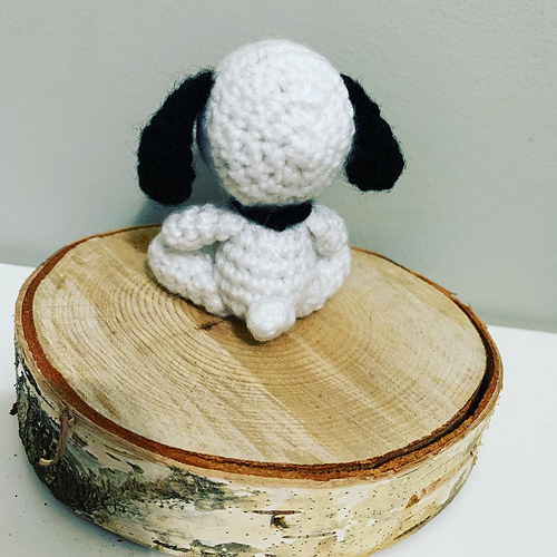 Ravelry: Snoopy keychain pattern by Crochet & Résine par Maria