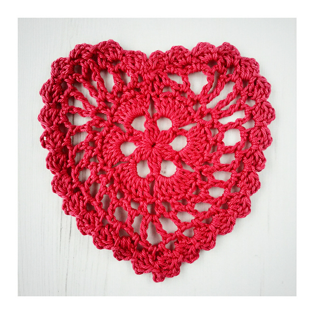 Ravelry: Motif :: Valentines Flower Heart pattern by Crochet Tea Party