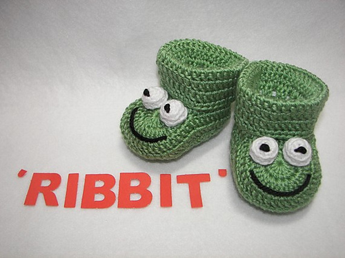 Ravelry: Frog Baby Booties pattern by Sara Ayers