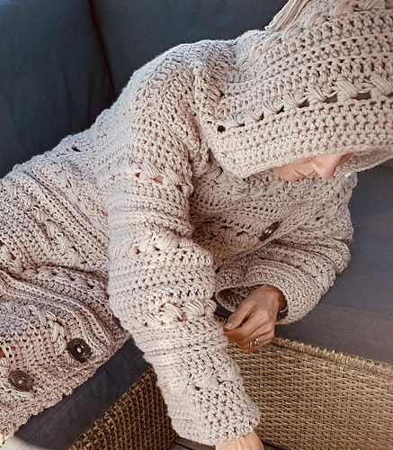 Ravelry: COZY COUCH CARDIGAN pattern by CroJennifer