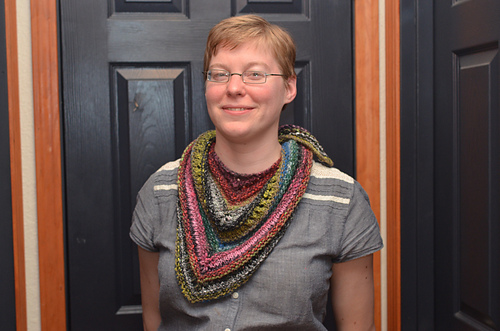 Ravelry: Cadence Shawlette pattern by Emily Straw