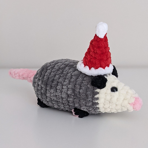 Ravelry: Mini Santa Hat pattern by Jessica Wilson