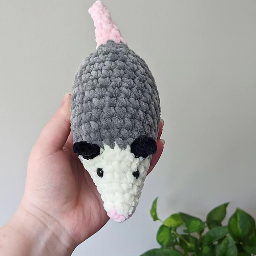 Ravelry: No Sew Opossum pattern by Jessica Wilson