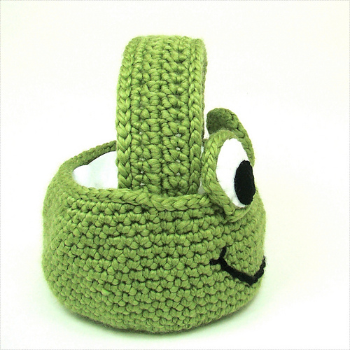Ravelry: Frog Easter Basket pattern by Maria Stout