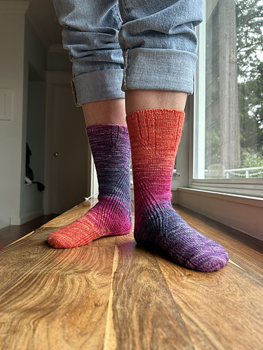 Ravelry: Singularity pattern by Jeny Staiman