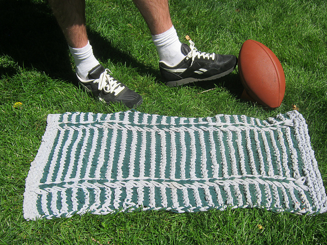 Ravelry: Gridiron Rug pattern by Kate Agner