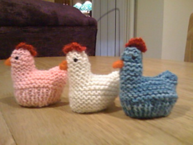 Ravelry: Easter Chickens pattern by Aileen Whyte
