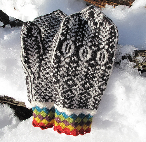Ravelry: Across Norway Mittens pattern by Cynthia Atley Peterson
