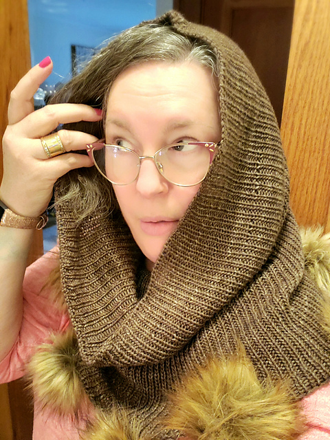 Ravelry: Ribbed Hood pattern by Lipp Holmfeld