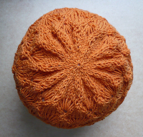 Ravelry: tuft after tuft hat pattern by Anna Lipinska