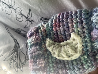 Ravelry: moon and star gloves pattern by daikon 420