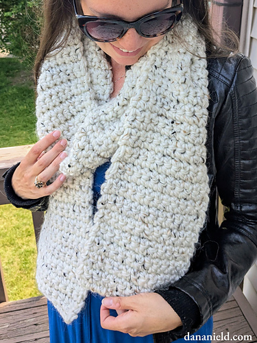 Ravelry: Absolute Beginner Single Crochet Scarf pattern by Dana Nield