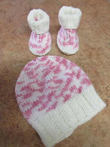 Ravelry: Hat for Hugs (matching Hat for Hug Boots) pattern by marianna mel