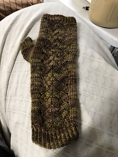 Ravelry: danimarie99's danimarie99's Piitu Mitts