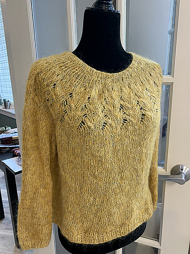 Ravelry: Laura pattern by Isabelle Racette