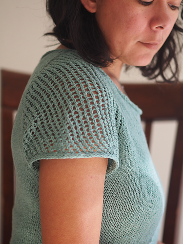 Ravelry: Uptown Tee pattern by Tori Yu