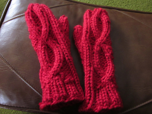 Ravelry: Completely Unoriginal Unoriginal Mittens pattern by Darcie Laack