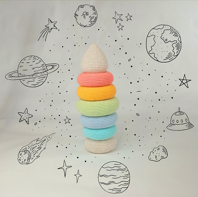 Ravelry: Stacking Space Rocket pattern by Daria Sozonova