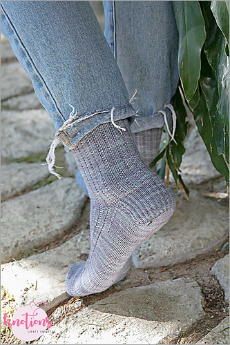 Ravelry: Diagon Ally Socks pattern by Lori Wagner