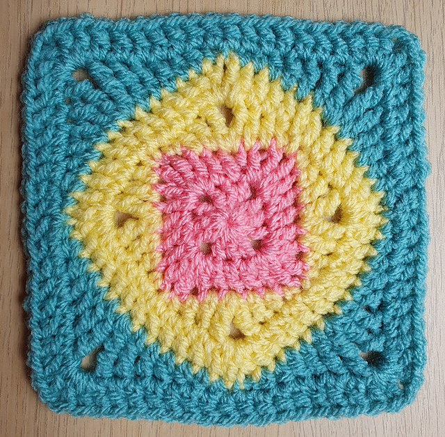 Ravelry: Solid diamond granny square pattern by Emma Duncan