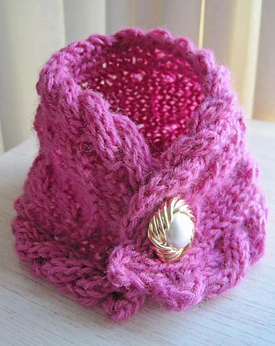 Ravelry: Button-Up Neck Wrap pattern by Kathy North