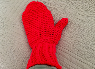 Ravelry: dbkn5's Mittens for WUA!/FaveCrafts charity drive