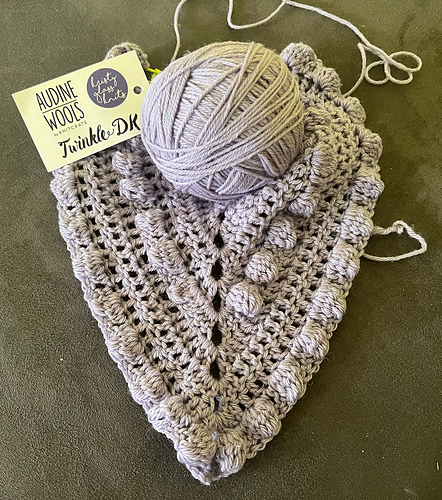 Ravelry: Sweet Serenity Triangle Scarf pattern by Rhondda Mol (Oombawka ...