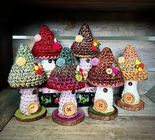 Ravelry: Toadstool House pattern by Deb Tarry