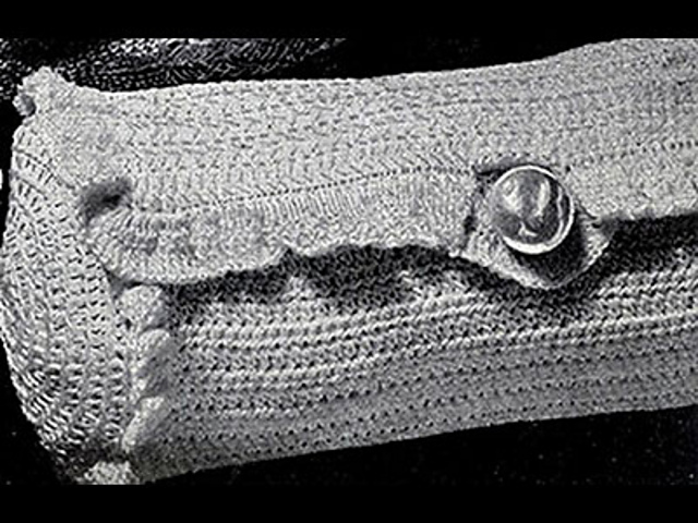 Ravelry: Graduation Scroll Bag #272 pattern by The Spool Cotton Company