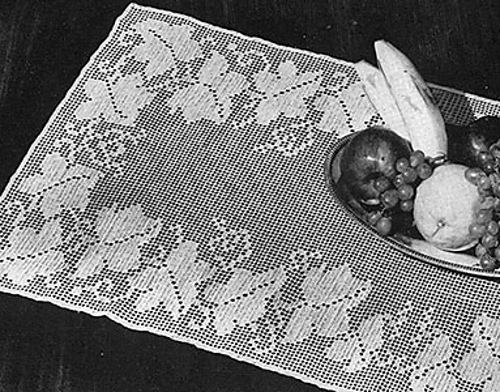 Ravelry: Trailing Vine Runner #7412 pattern by The Spool Cotton Company