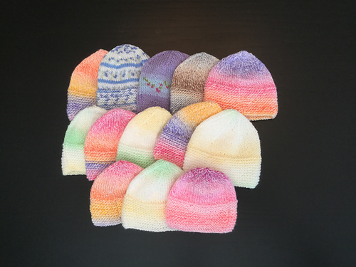 Ravelry: Babbity Baby Hat pattern by marianna mel