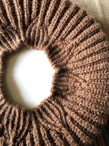 Ravelry: ANDEN pattern by cecilia flori