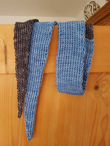 Ravelry: My Trendy Little Scarf pattern by Isabelle Duchatelle