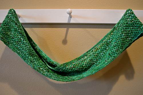 Ravelry: Irish Mesh Cowl pattern by Deborah Schlegel