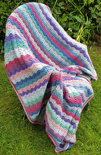 Ravelry: Vintage Ripple Blanket pattern by Diana Bensted