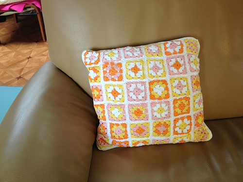 Ravelry: granny square cushion pattern by Deesz D