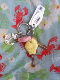 Ravelry: ItsLis' Yellow key cozy