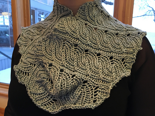 Ravelry: Verdigris Cowl pattern by Catherine Knutsson