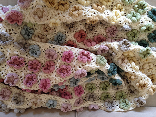Ravelry: PerPuntino's Old Roses Garden Throw
