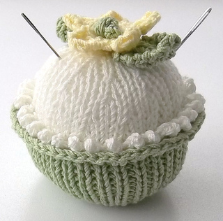 Ravelry: design-studio's Lemon Blossom Cupcake Pin Cushion