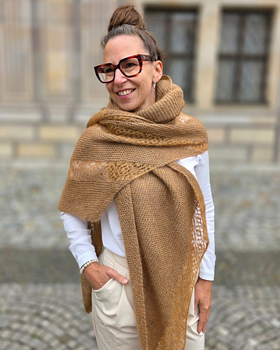 Ravelry: Schal ELUA pattern by Kristin Joél