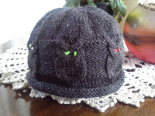 Ravelry: Jesse's Hoot Hoot Hat pattern by dianedlouw