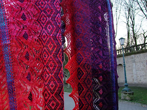 Ravelry: Sari pattern by Kieran Foley