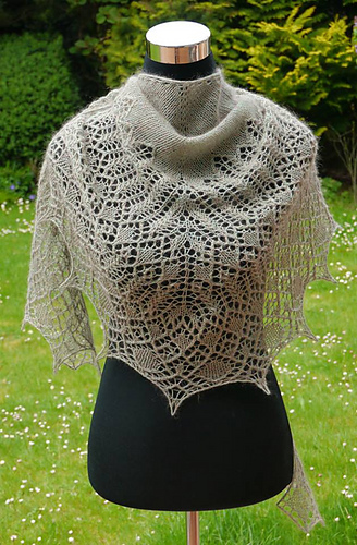 Ravelry: Angel´sTears pattern by Birgit Freyer