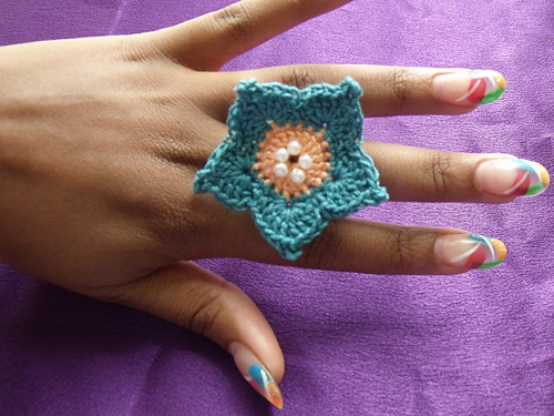 Ravelry: Crochet Flower Ring Tutorial pattern by Diva Stitches Crochet