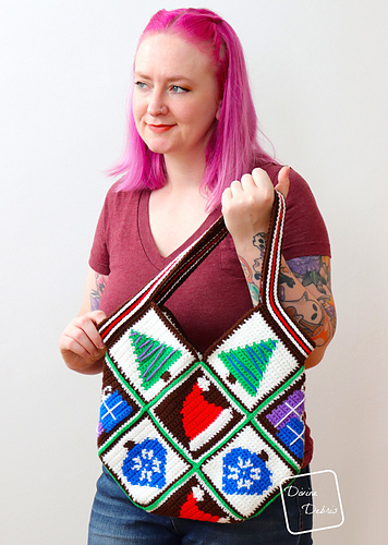 Ravelry: Patchwork Christmas Bag pattern by Divine Debris