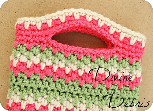 Ravelry: Willow Bottle Cozy pattern by Divine Debris