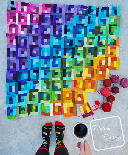 Ravelry: Linen Log Cabin Square pattern by Divine Debris